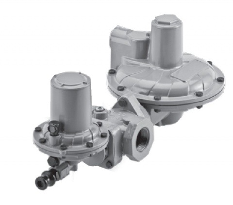 Přímočinný regulátor Fisher CSB 400 - HUTIRA